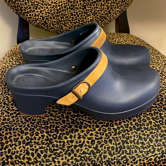 CROCS | Shoes | Croc Navy Platform Clogs | Poshmark